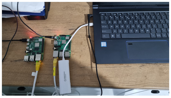 Automatic Failure Recovery for Container-Based IoT Edge Applications