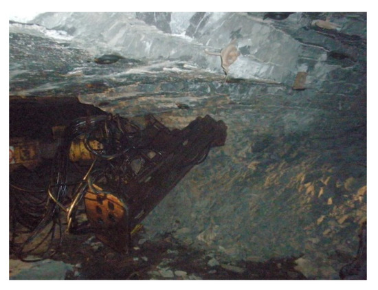 Modified Rock Bolt Support for Mining Method with Controlled Roof Bending