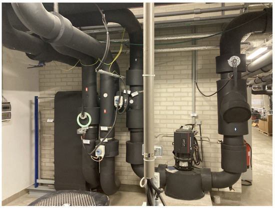 Buffer Tank Discharge Strategies in the Case of a Centrifugal Water Chiller