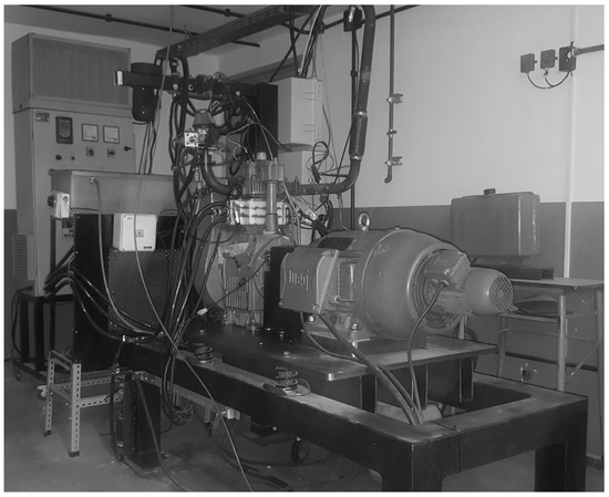 Validation and Enhancement of a Supermesh Strategy for the CFD ...