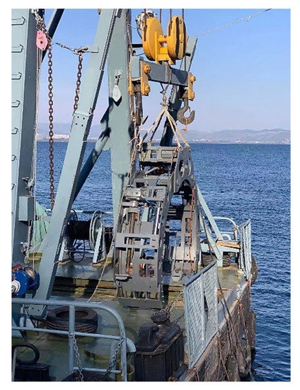 An Arm-Claw-Type Manipulator for Rapid Deep Water Salvage with a ...