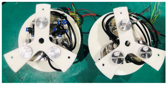 Dynamic Modeling of Underwater Snake Robot by Hybrid Rigid-Soft Actuation