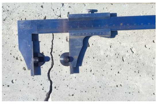 Non-Destructive Testing Methods for In Situ Crack Measurements and ...