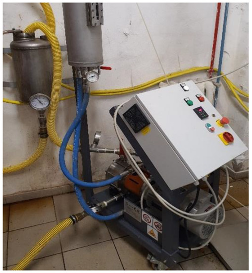 Plant Extraction in Water: Towards Highly Efficient Industrial Applications