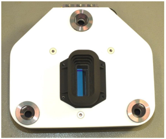 The Instrument Design of the DLR Earth Sensing Imaging Spectrometer (DESIS)
