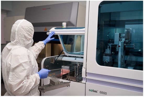 RT-qPCR-Based Assessment of the Efficacy of 222 nm UVC Irradiation in ...